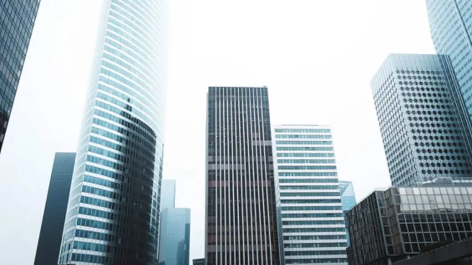 The AI Assistant Showdown: Microsoft Copilot vs. OpenAI's ChatGPT – FlyRank